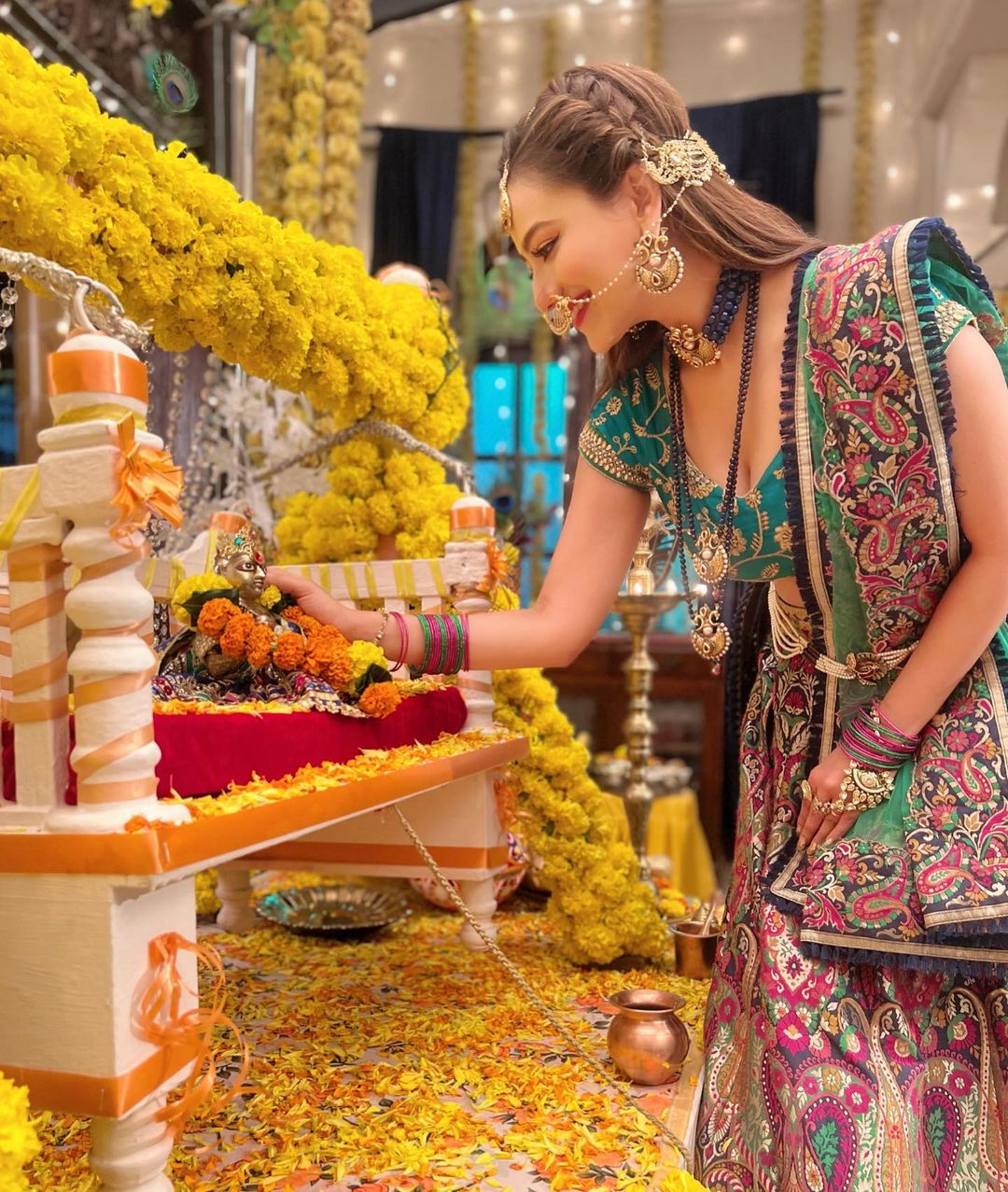 Madalsa Sharma looked beautiful in traditional wear, See her beautiful ...
