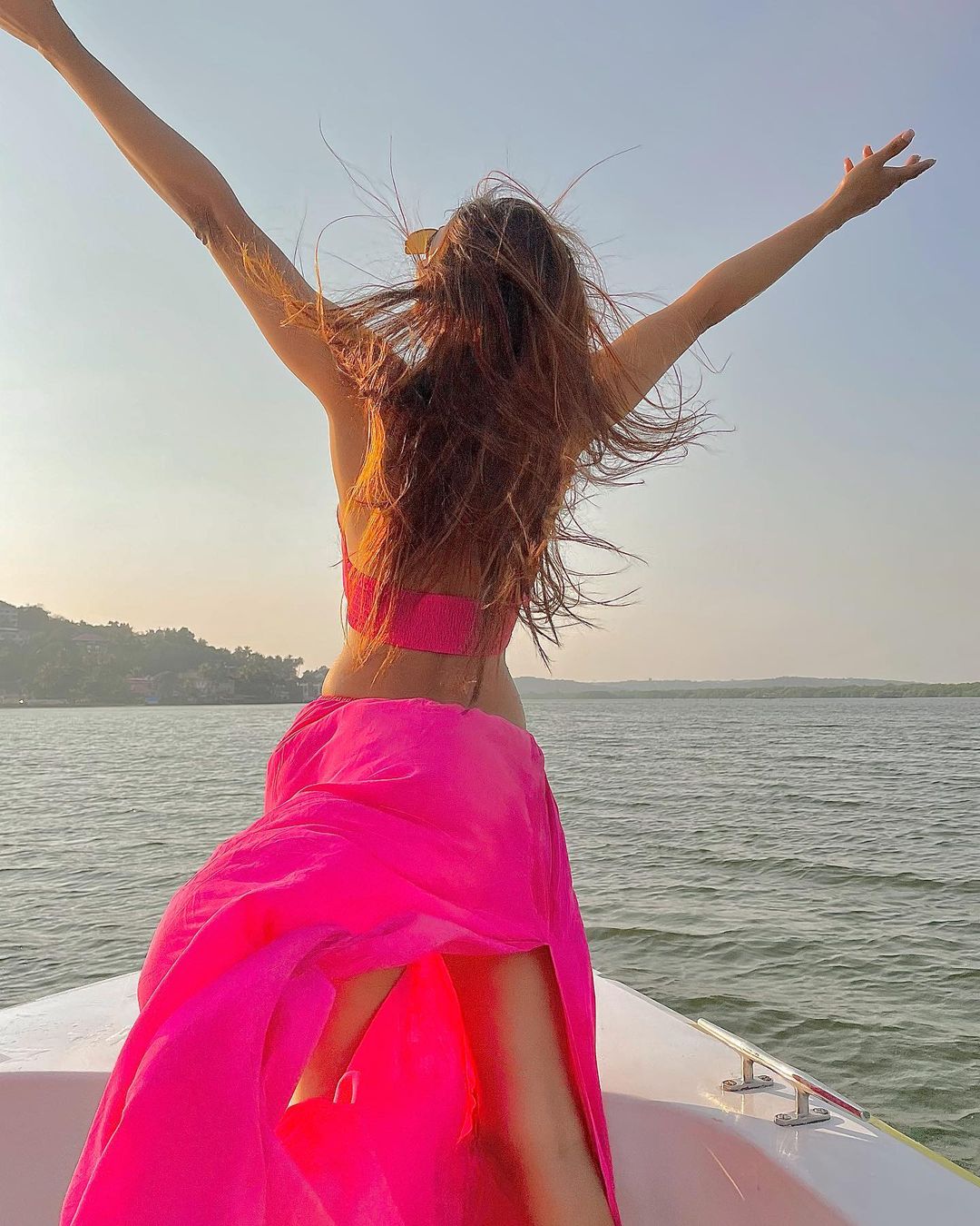 Nia Sharma Flaunts deep neck cleavage in pink front cut Dress ...