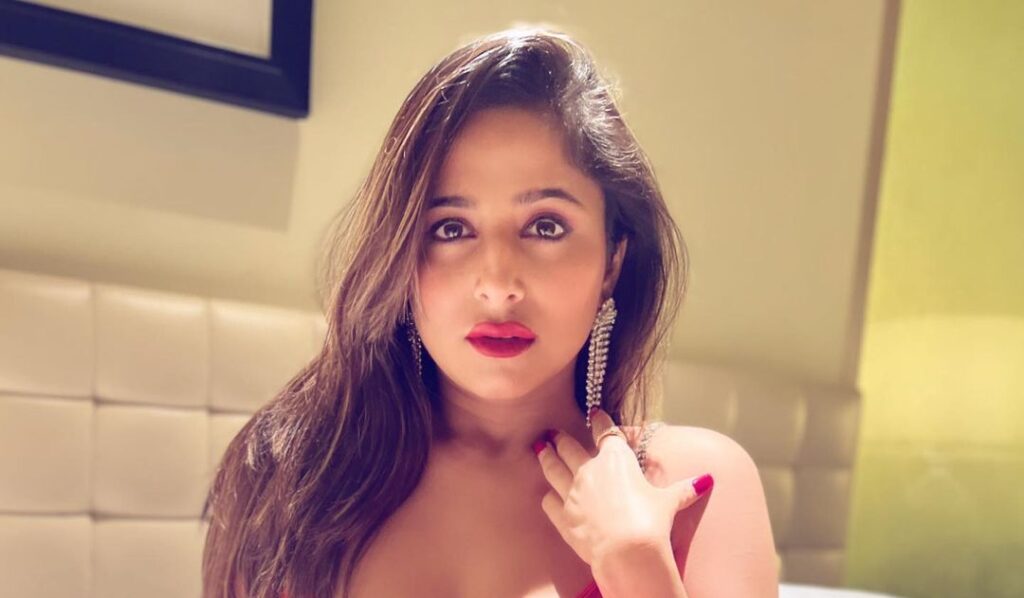 Seeing the photos of Namrata Malla, there is no place for the happiness of the fans, compared ...