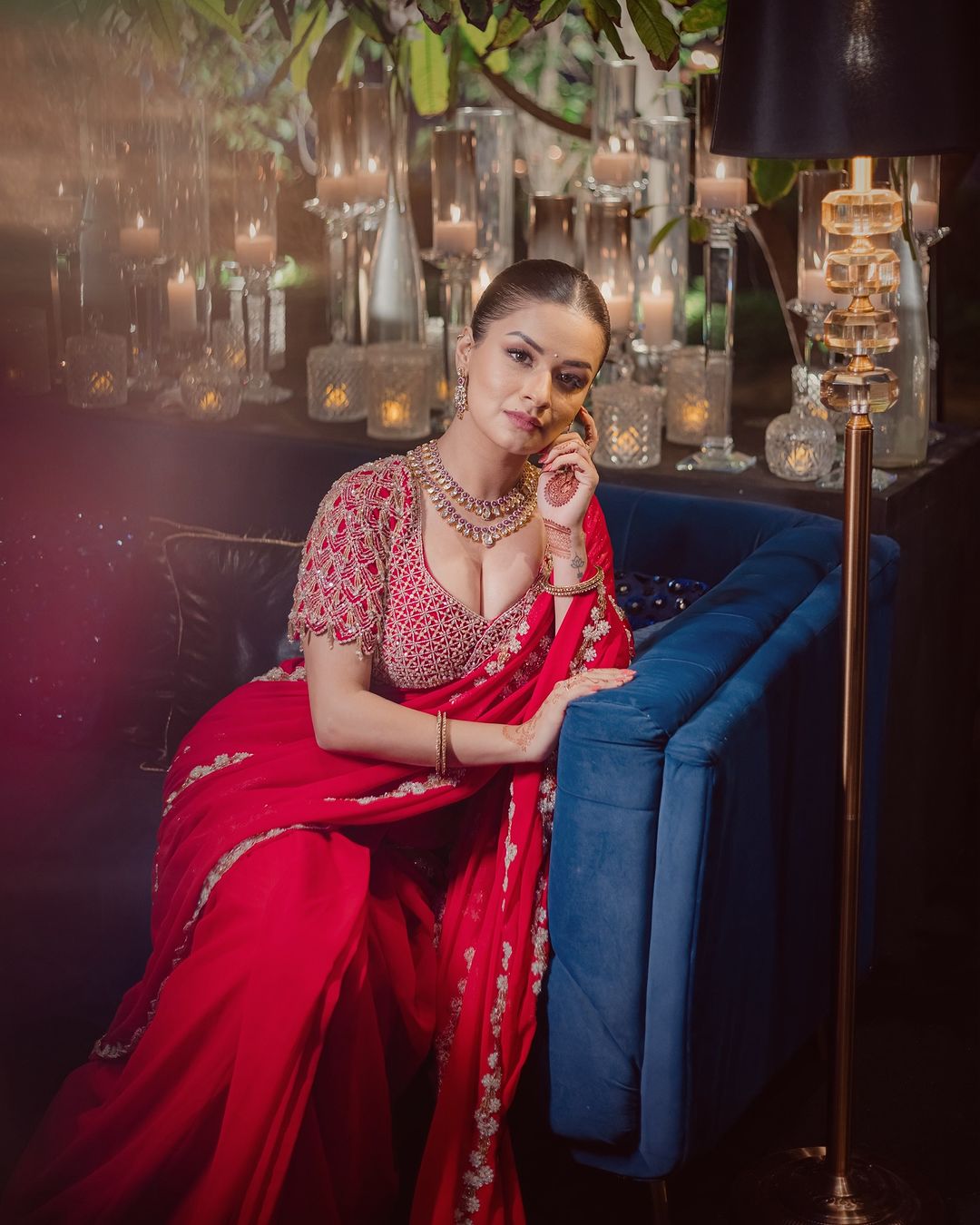 Avneet Kaur Stuns in a Gorgeous Red Saree: Fans Can't Stop Praising Her Look - Bollywood ...
